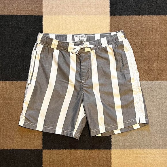 Free Planet | Shorts | White And Grey Striped 6inch Inseam Shorts M ...